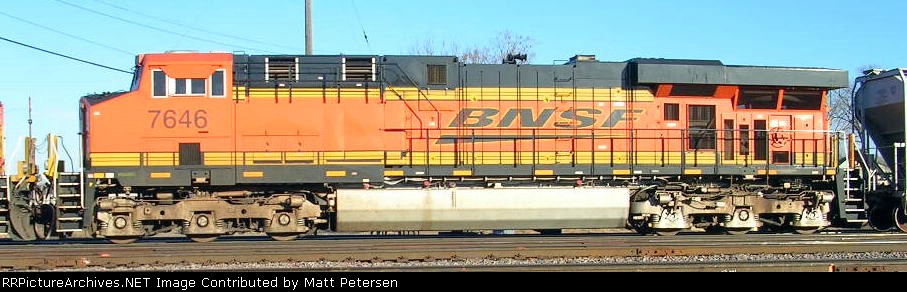 BNSF 7646
